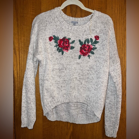 Charlotte Russe | Sweaters | Rose Sweater | Poshmark